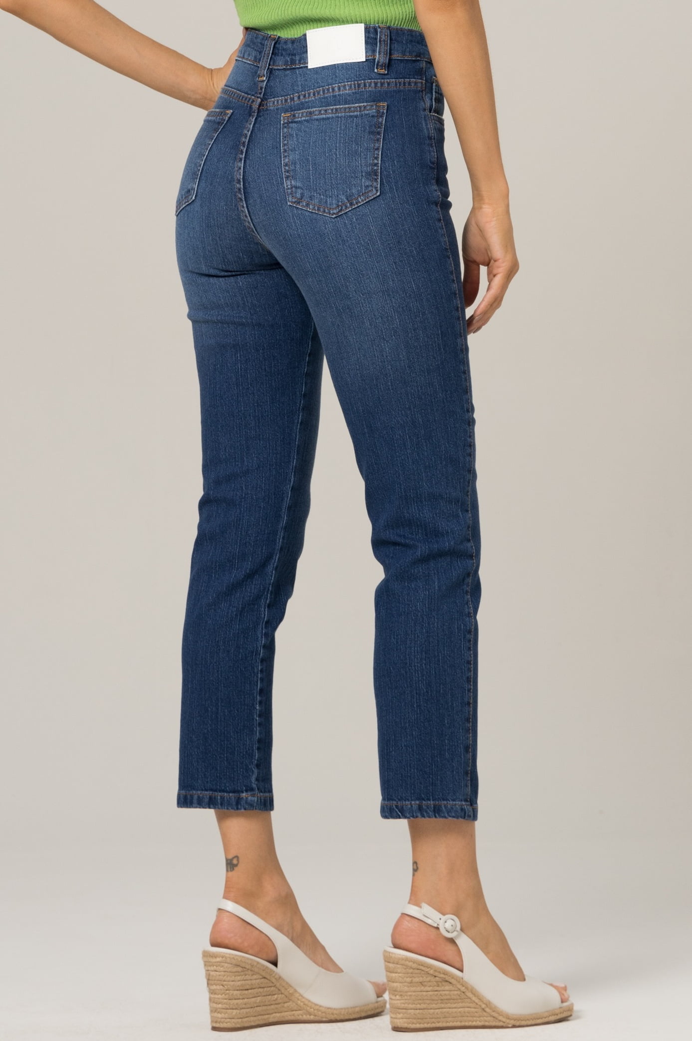 Calça Jeans Feminina Reta Cropped Azul Médio F2023149 - Oxiblue Jeans