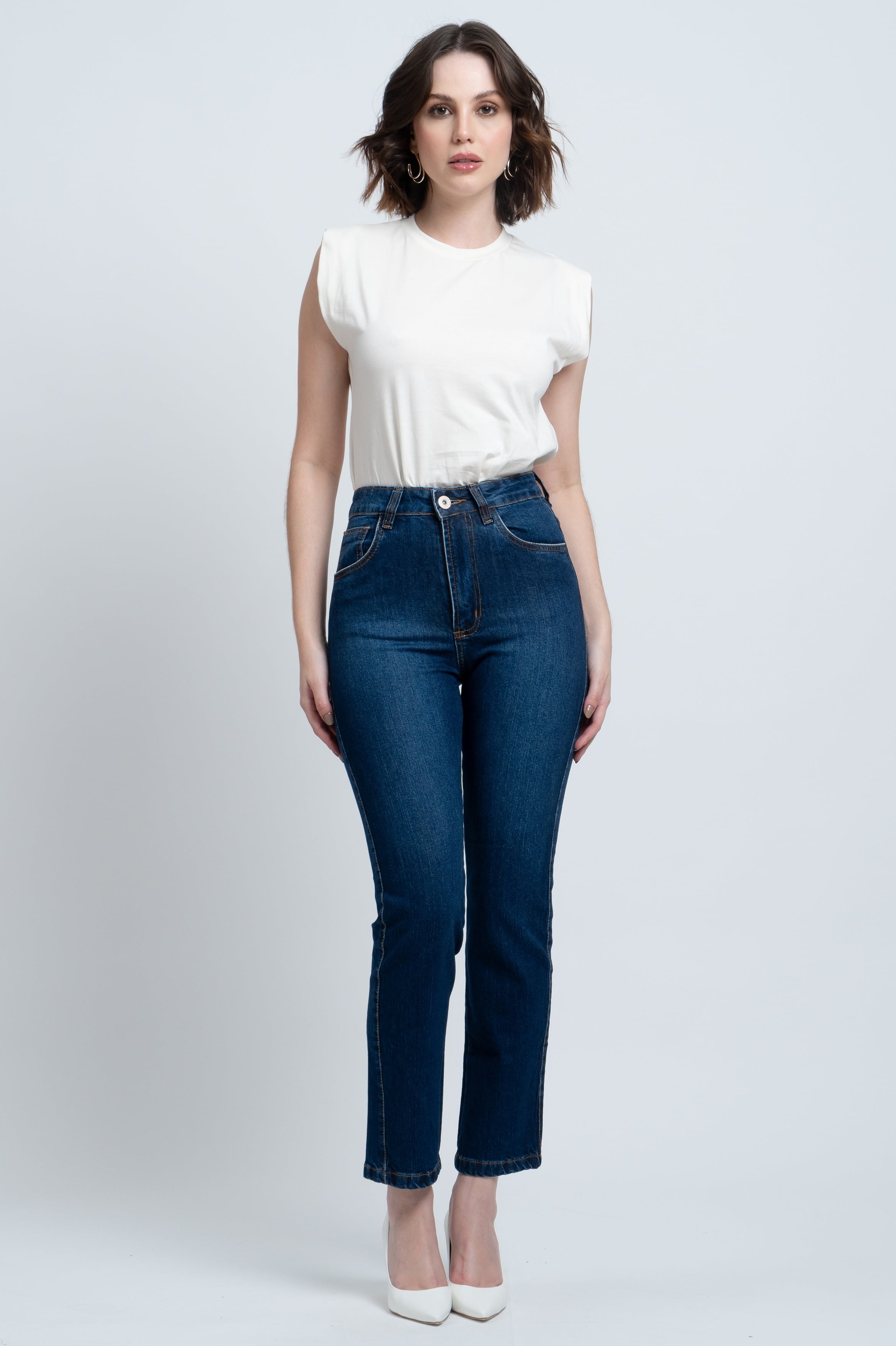 Calça Jeans Reta Feminina Cropped F2023185 - Oxiblue Jeans