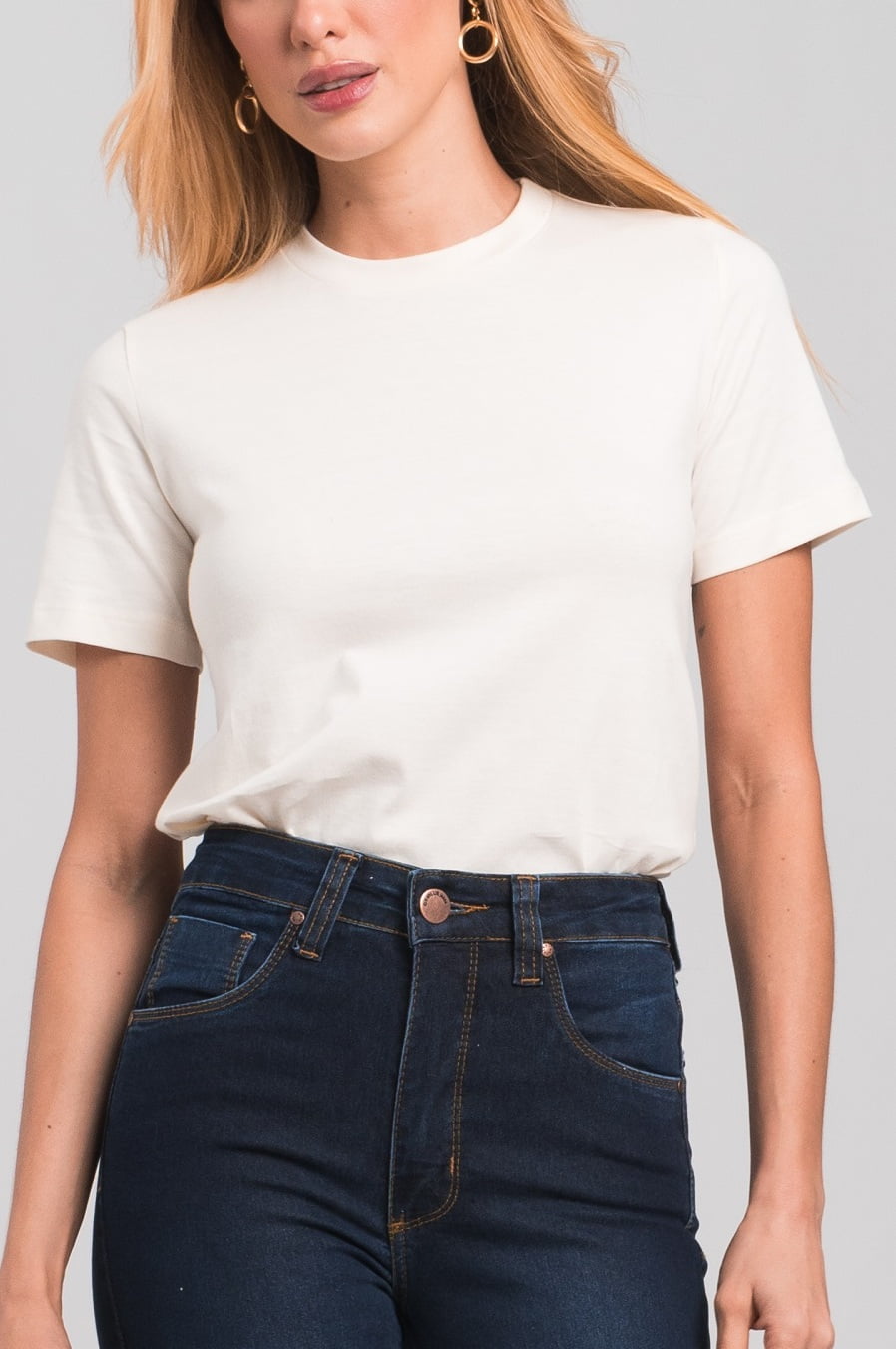 Camiseta Feminina Slim Off White CA24001 - Oxiblue Jeans